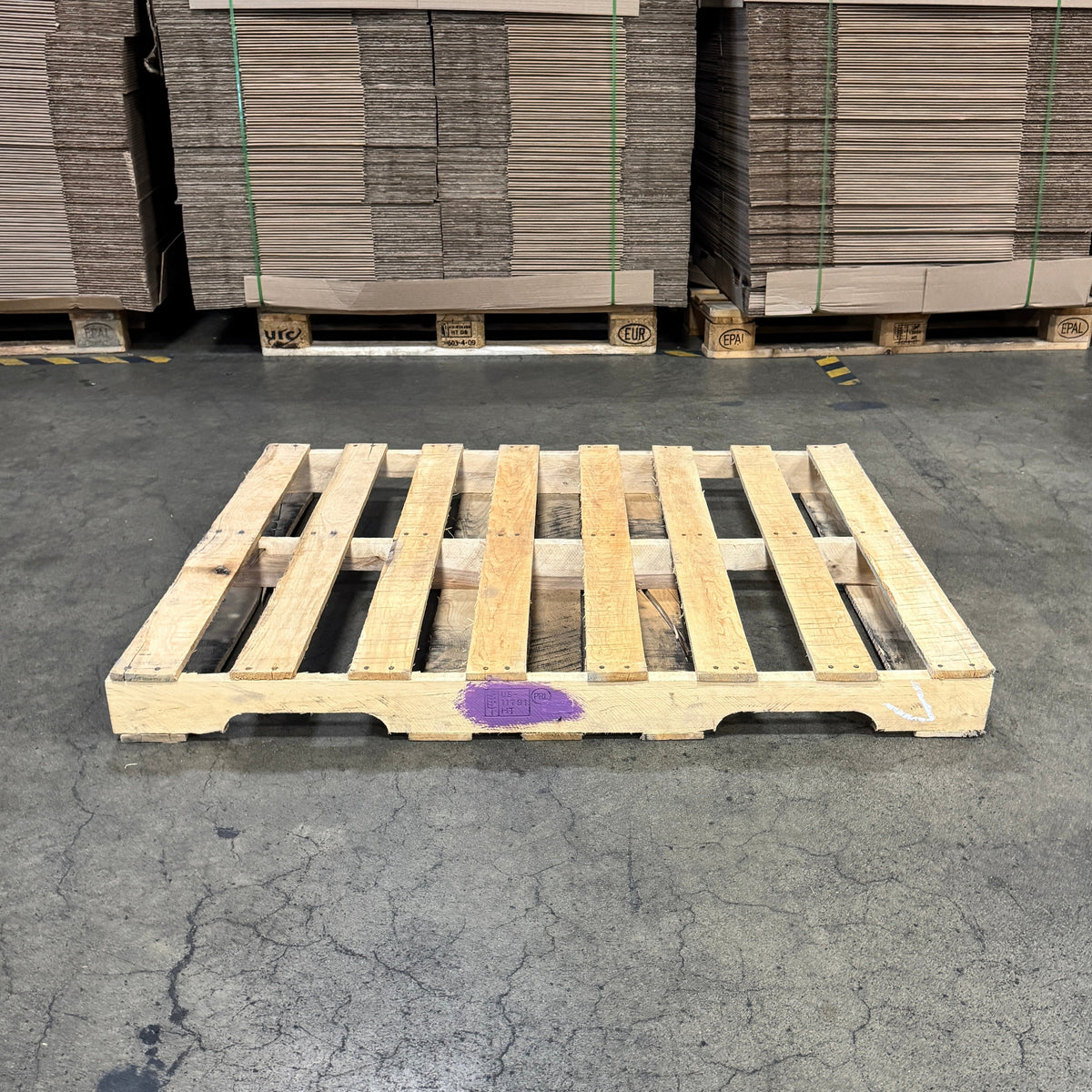 Stringer Pallet (40 x 48") – Advantage Box Company Limited